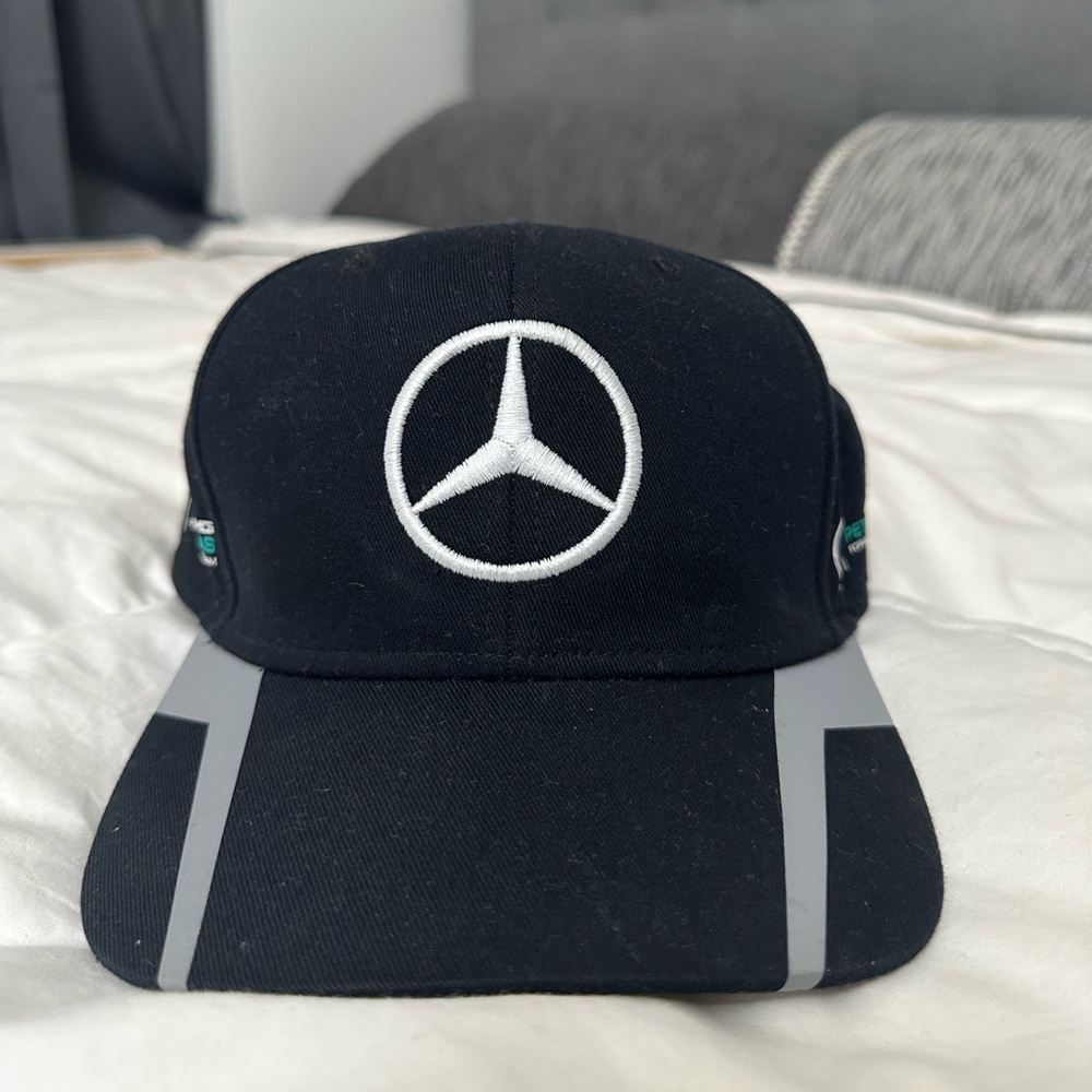 Lewis Hamilton Hat Black Amg Petronas - Gem